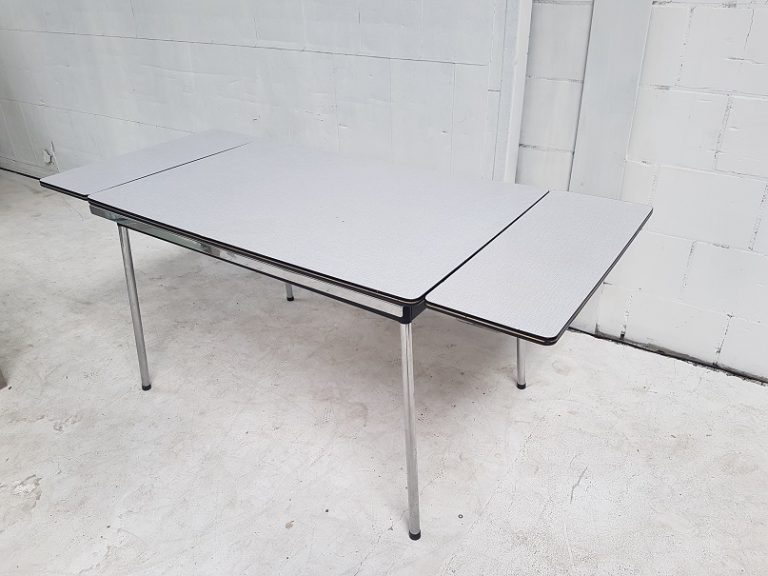 Uitschuifbare Formica tafel wit -VERKOCHT- » Vintage Design webshop